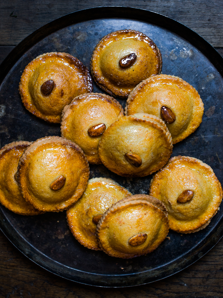 DUTCH STUFFED COOKIES - Man.Eat.Plant.